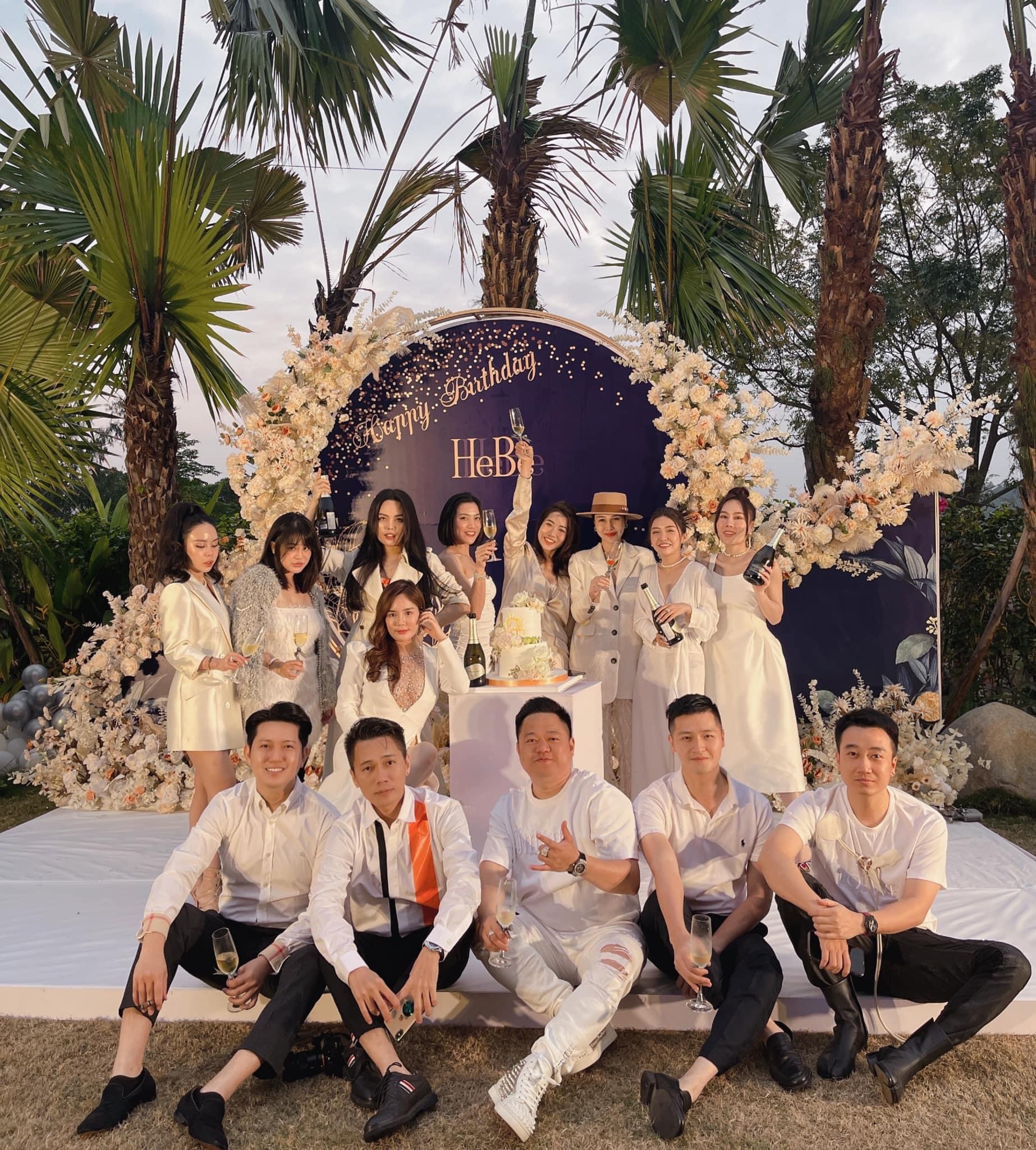 GALLERY – Oasis Spring Villa